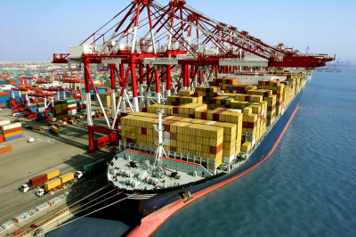 Cargo Ship at the Container Terminal jigsaw puzzle in Puzzle of the Day ...