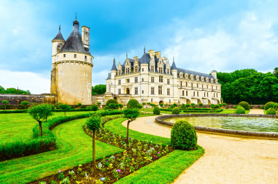 Chateau de Chenonceau, Loire Valley, France jigsaw puzzle in Castles ...