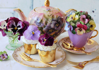 Vintage Pansy Teapot jigsaw puzzle in Flowers puzzles on ...
