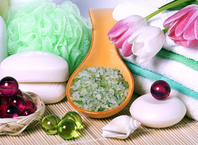 Bath Accessories Closeup jigsaw puzzle in Macro puzzles on ...