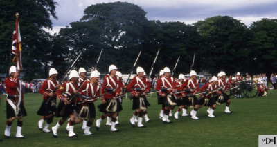 Gordons in Duthie Park jigsaw puzzle in William Angus Cameron puzzles ...