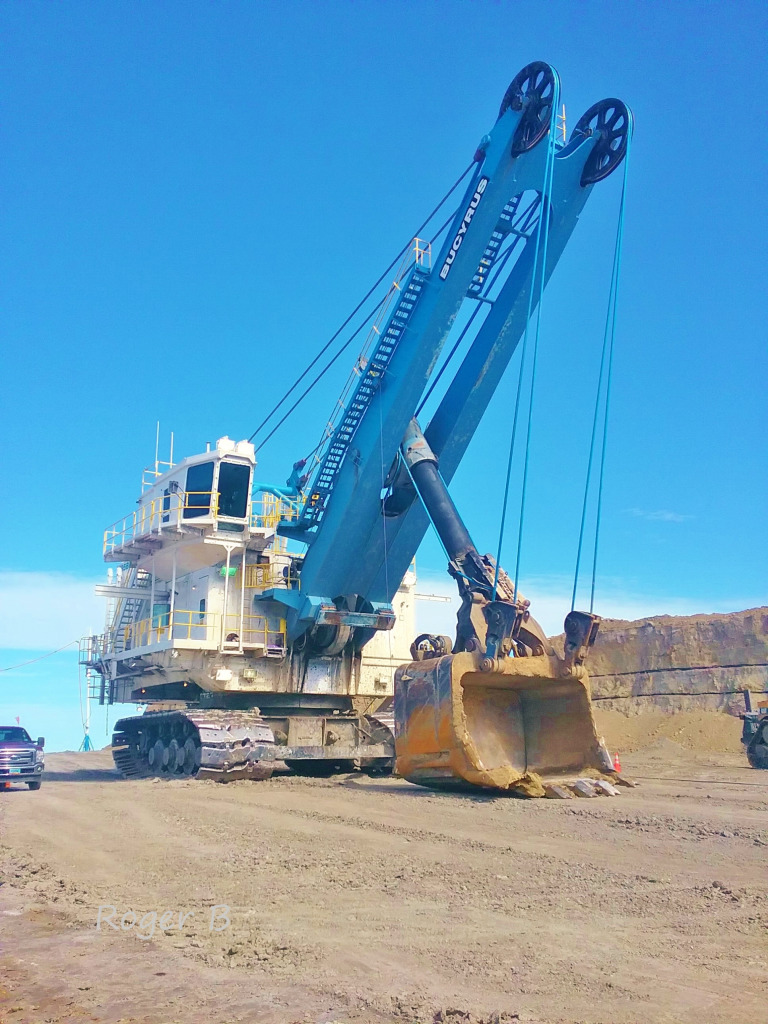 004 (5) jigsaw puzzle in Roger Buffington puzzles on TheJigsawPuzzles ...