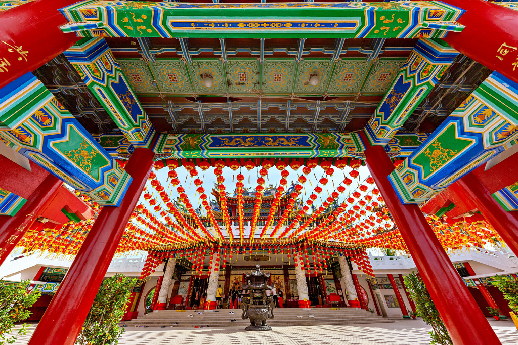 Thean Hou Temple in Kuala Lumpur, Malaysia jigsaw puzzle in Puzzle of ...